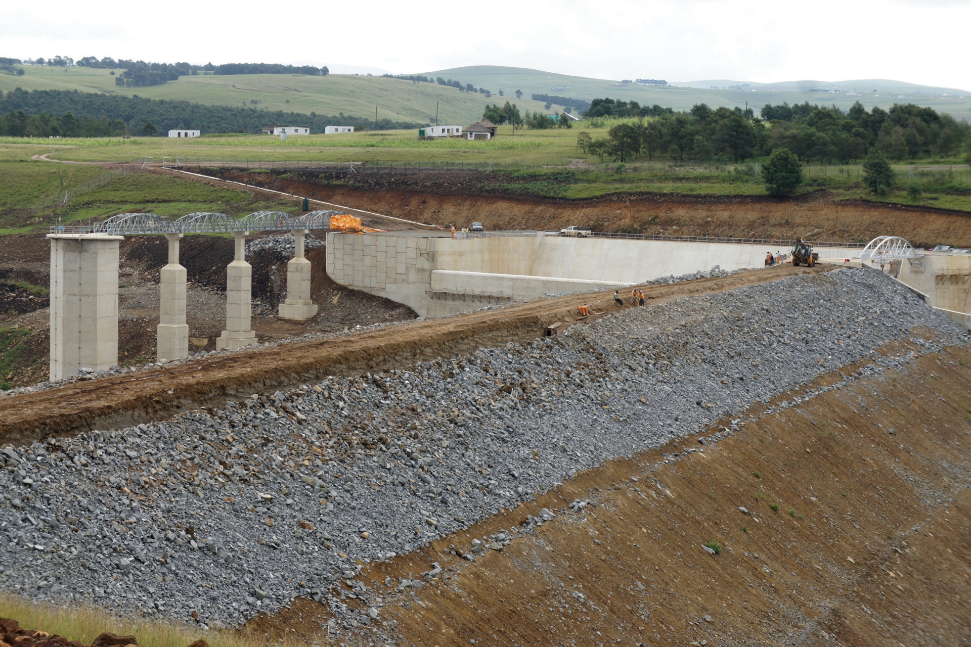 Construction of Ludeke Dam
