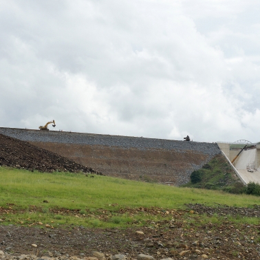 Construction of Ludeke Dam